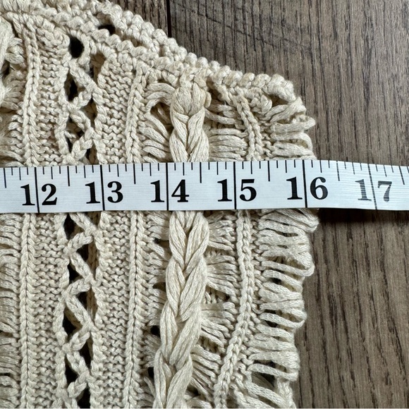 Angie | Tops | Angie Tank Womens Ivory All Over Crochet Vneck Fringe ...